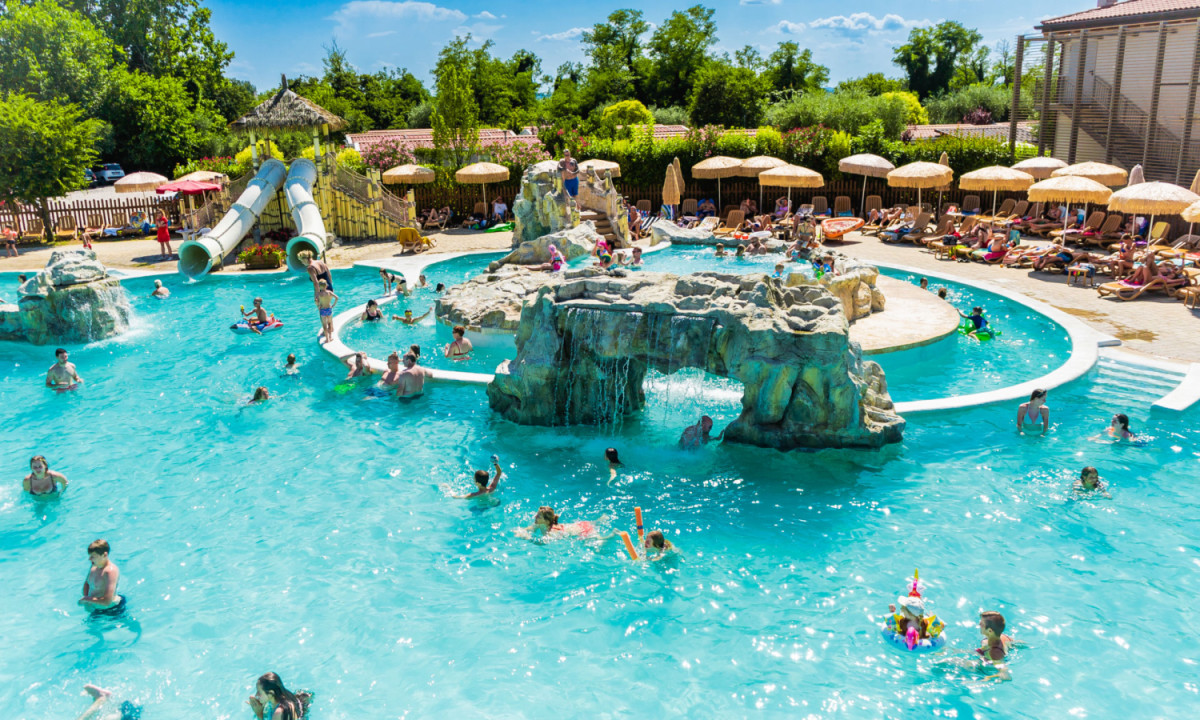 Aiuta il nostro Holiday Park Piani di Clodia a salire sul tetto d’Europa!